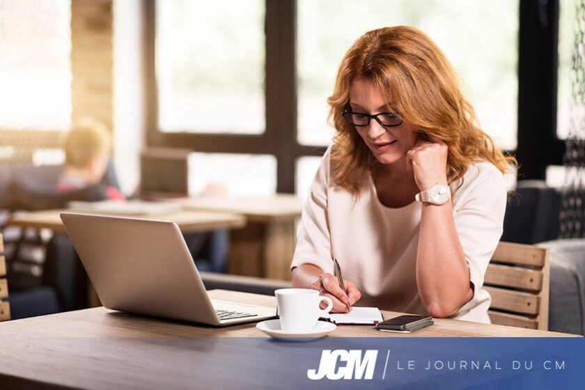 Community manager freelance débutant : Démarrer son activité